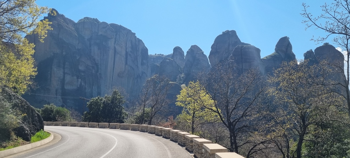 🇬🇷 Climbing In Meteora - Marmita na Estrada